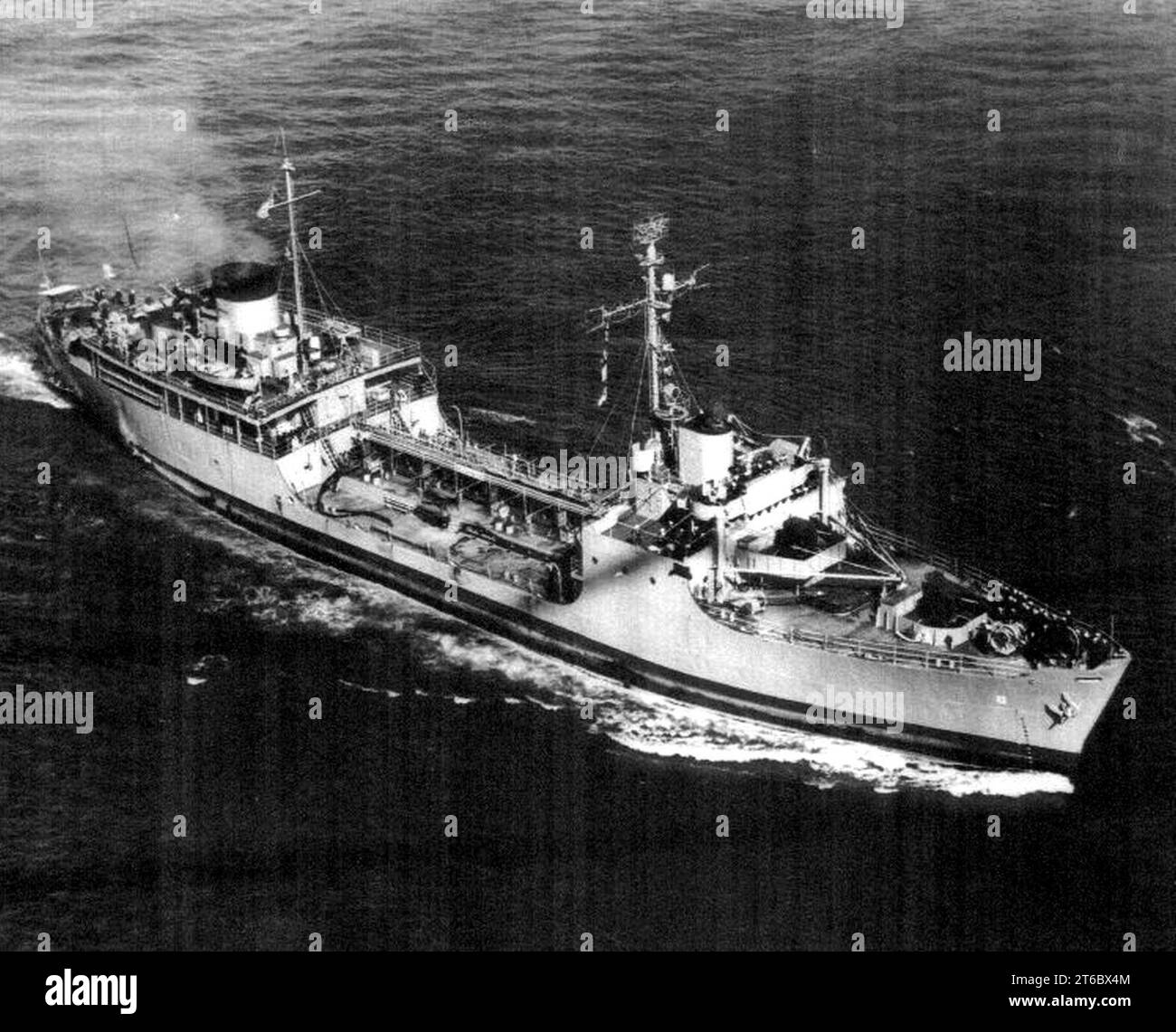 USS Agawam (AOG-6) underway off San Francisco, California (USA), in 1951 Stock Photo - Alamy