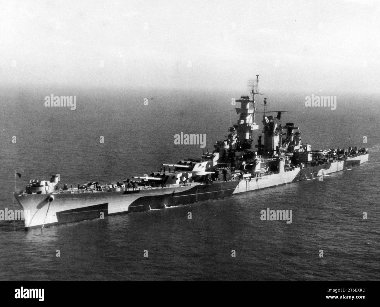 USS Alaska (CB-1) on 13 November 1944 from port bow Stock Photo - Alamy