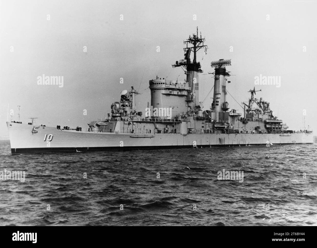 USS Albany (CG-10) in Boston harbor, 26 November 1968 Stock Photo - Alamy