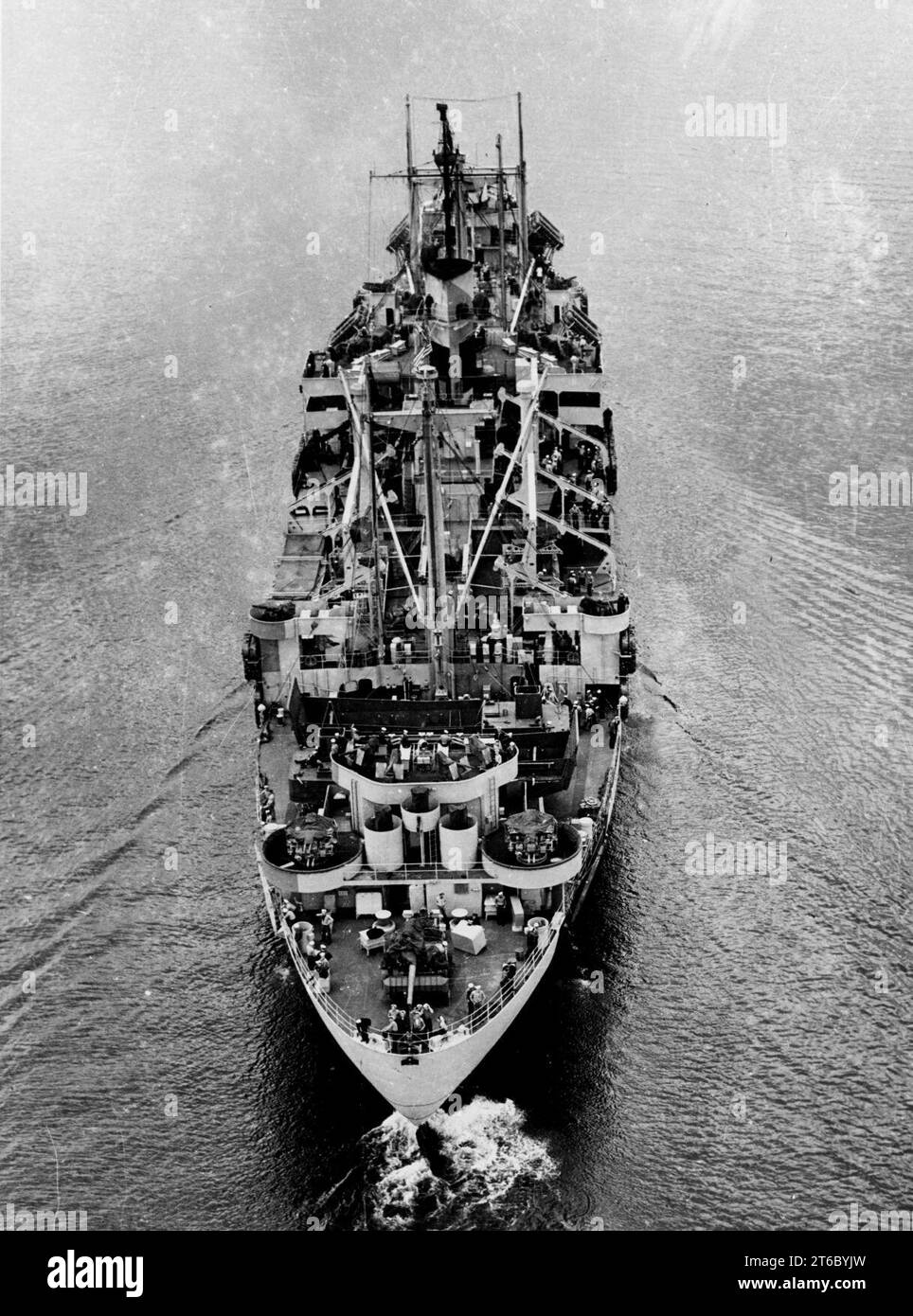 USS Alpine (APA-92) underway on 10 May 1944 Stock Photo - Alamy