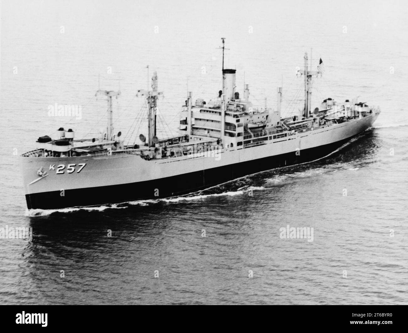 USS Altair (AK-257) underway in 1952 (6931551 Stock Photo - Alamy