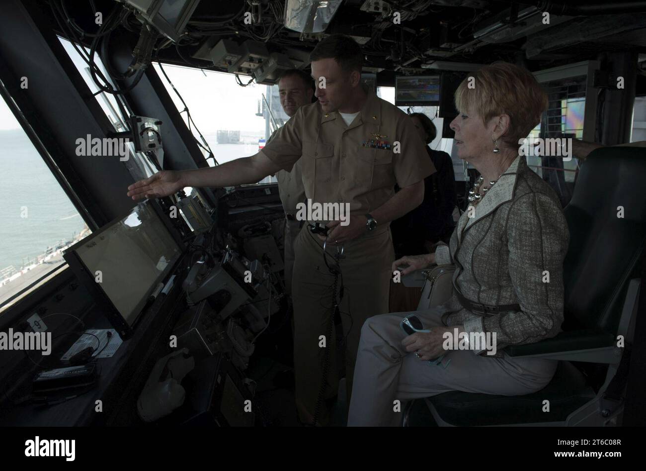 USS America commissioning 141010 Stock Photo - Alamy