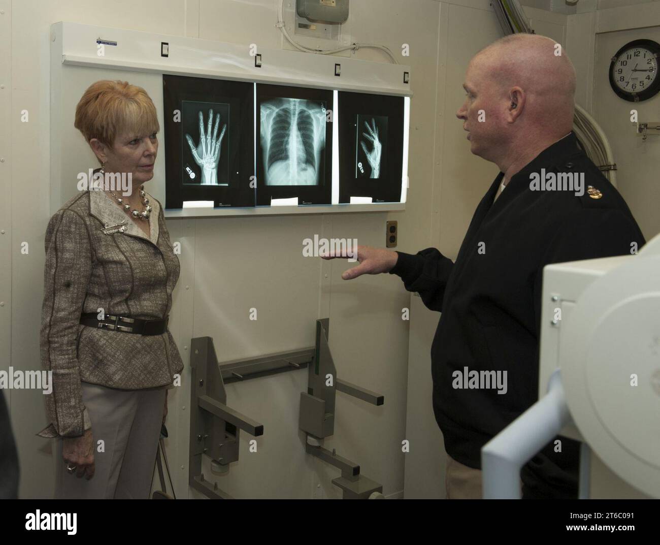 USS America commissioning 141010 Stock Photo - Alamy