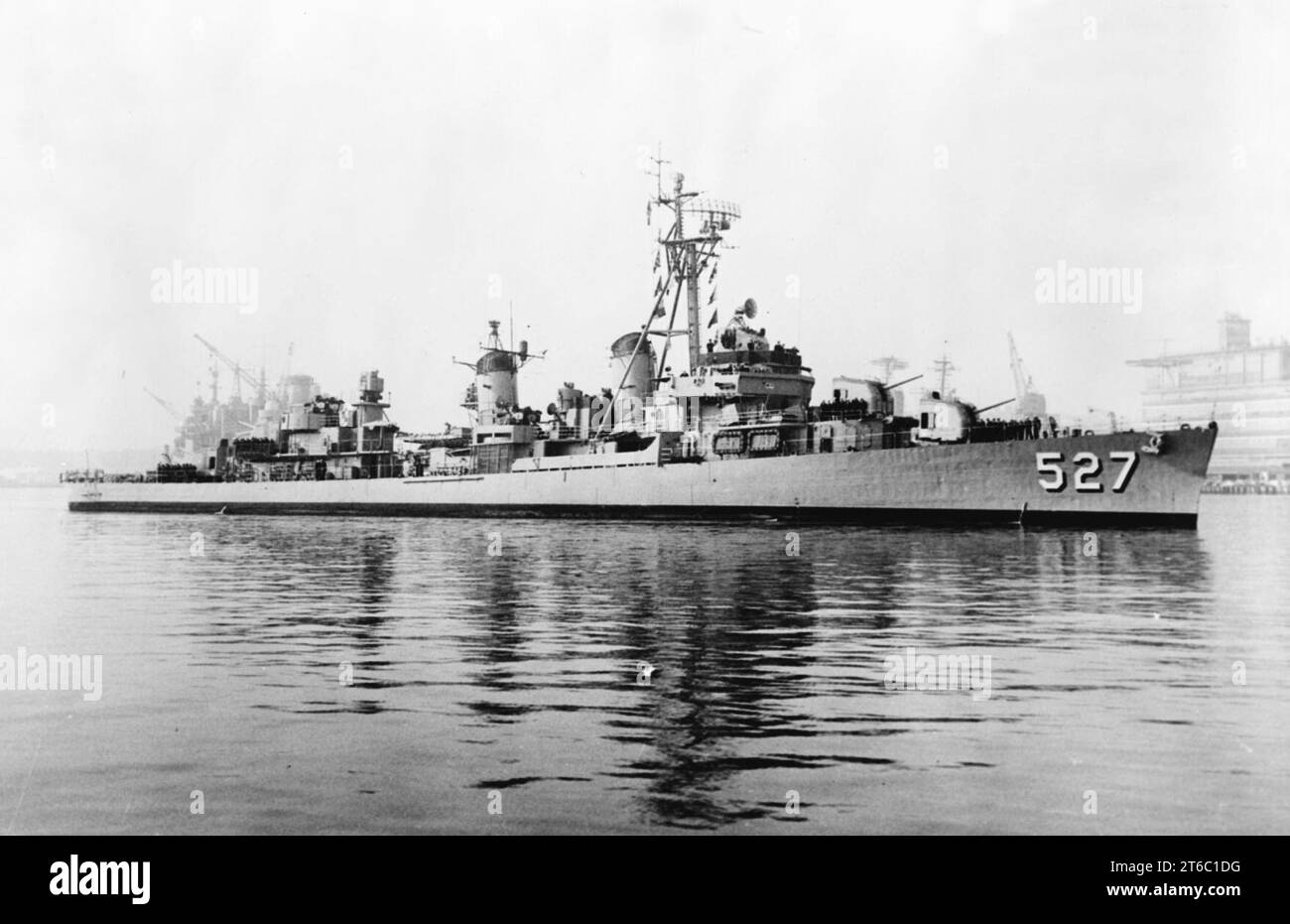 USS Ammen (DD-527) underway on 3 December 1956 Stock Photo - Alamy