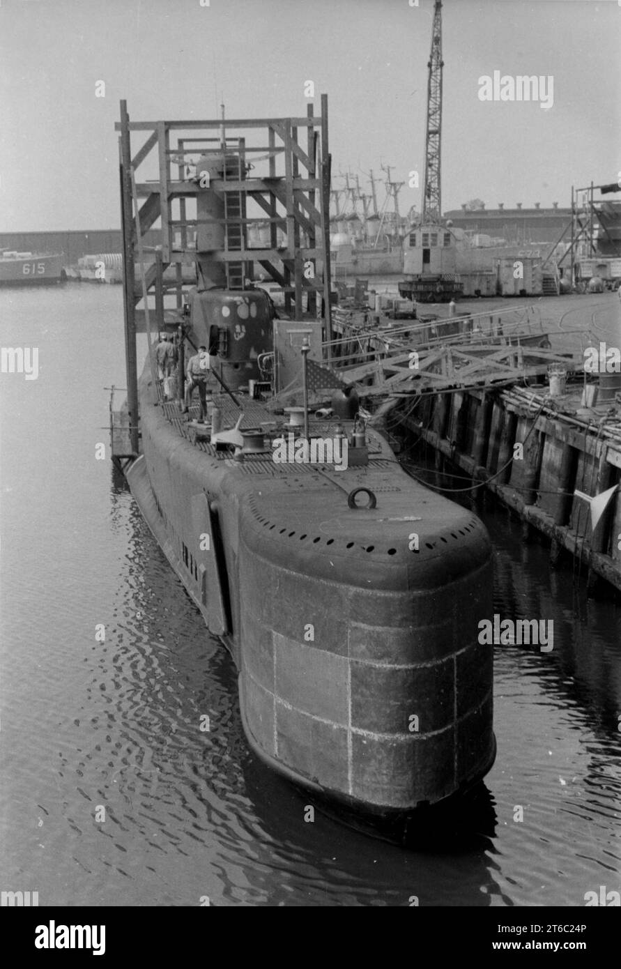 USS Angler (SS-240) undergoing refit c1962 Stock Photo - Alamy