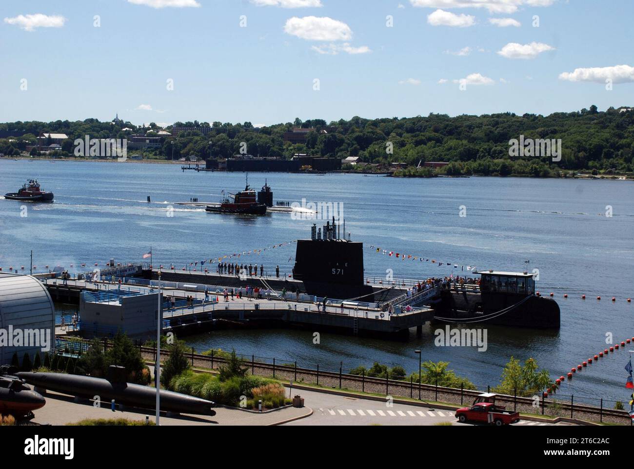 USS Annapolis (SSN 760) passes by the historic ship USS Nautilus Stock ...