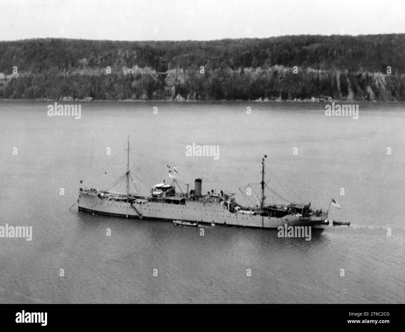 USS Antares (AG-10) at anchor on 2 May 1927 Stock Photo - Alamy