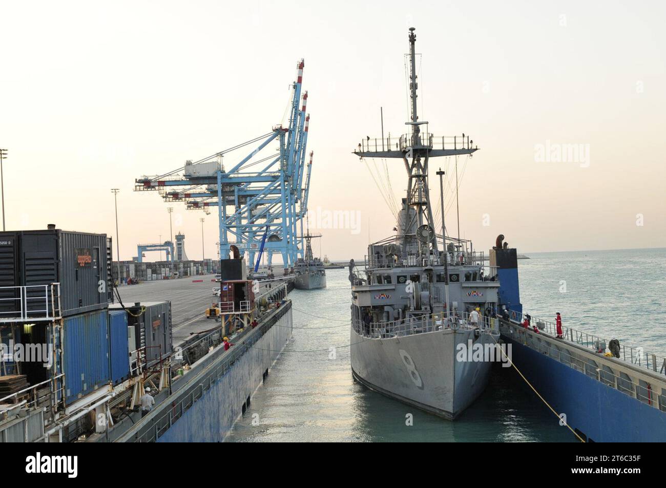 Uss scout hi-res stock photography and images - Alamy
