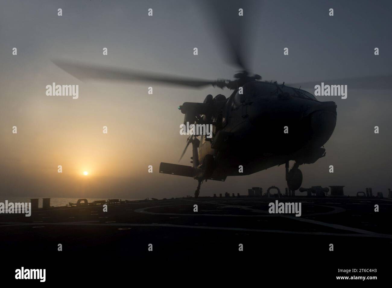 Uss arleigh burke flight hi-res stock photography and images - Alamy