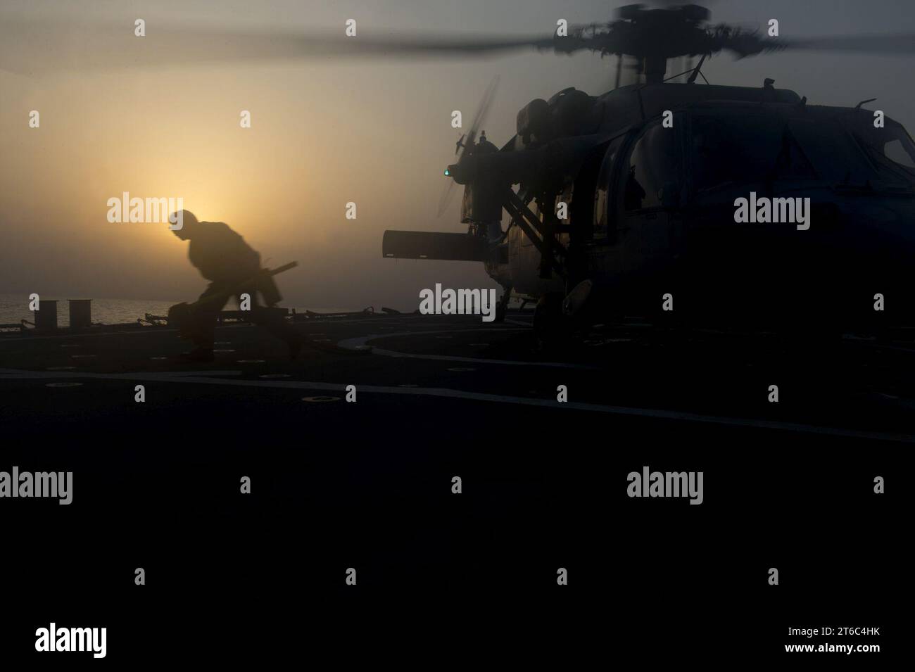 Uss arleigh burke flight hi-res stock photography and images - Alamy