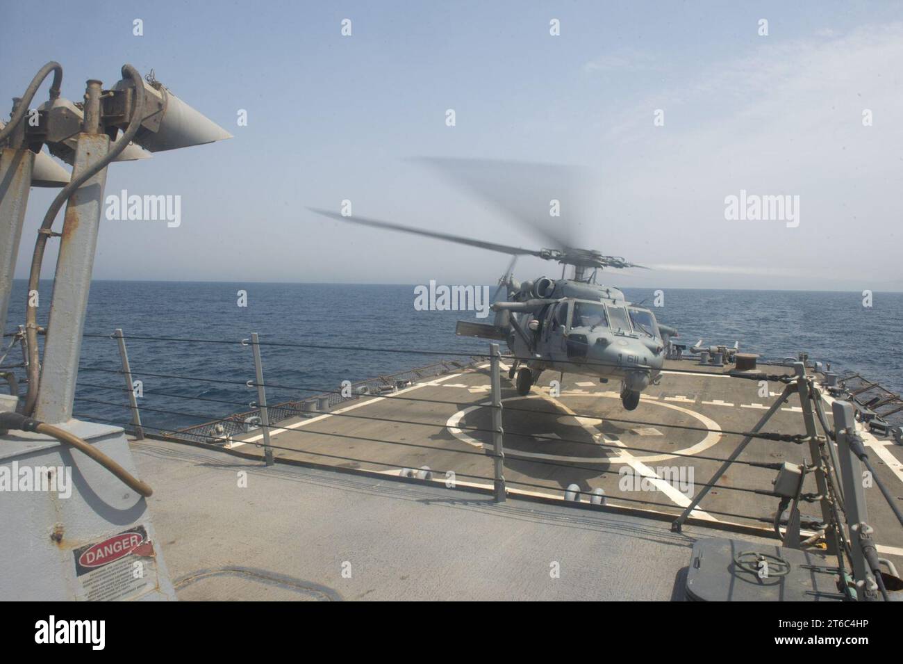 Uss arleigh burke flight hi-res stock photography and images - Alamy