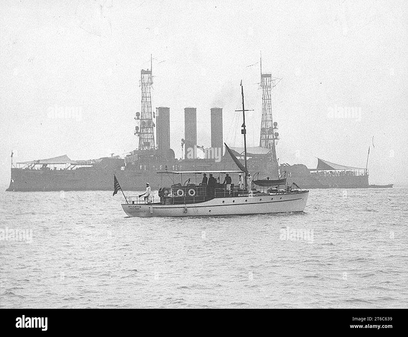 Uss atlantis hi-res stock photography and images - Alamy