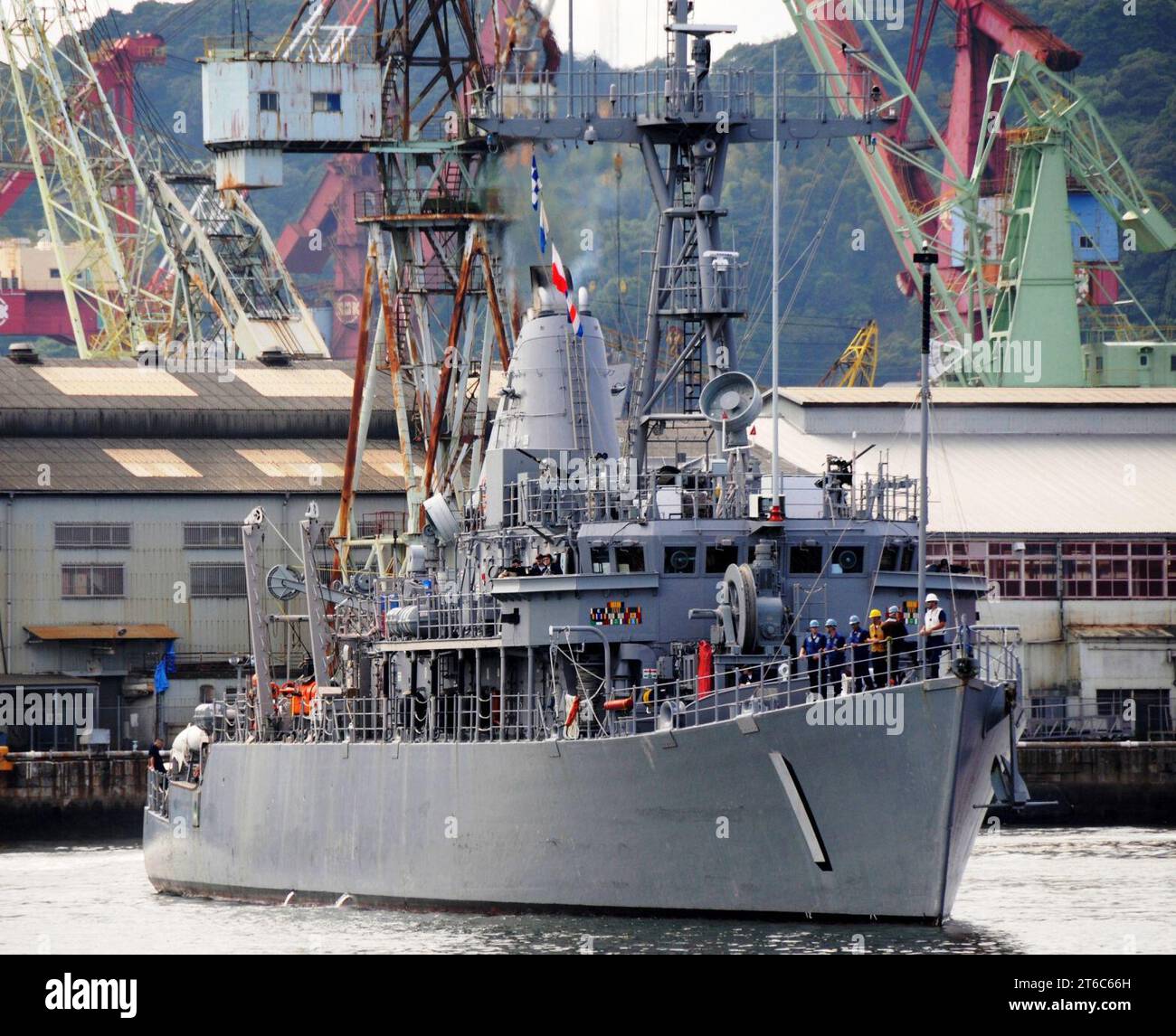 Uss avenger mcm 1 hi-res stock photography and images - Alamy