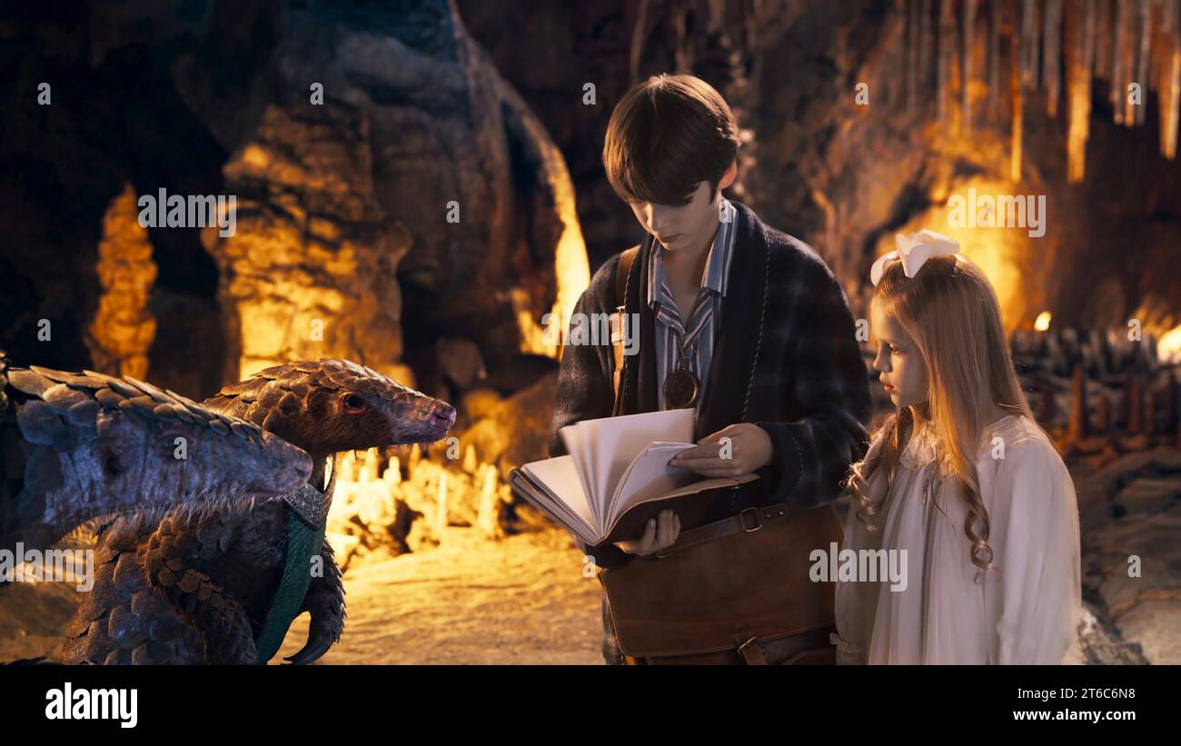 THE SECRET KINGDOM, from left: Pling (voice: Darius Williams), Sam ...