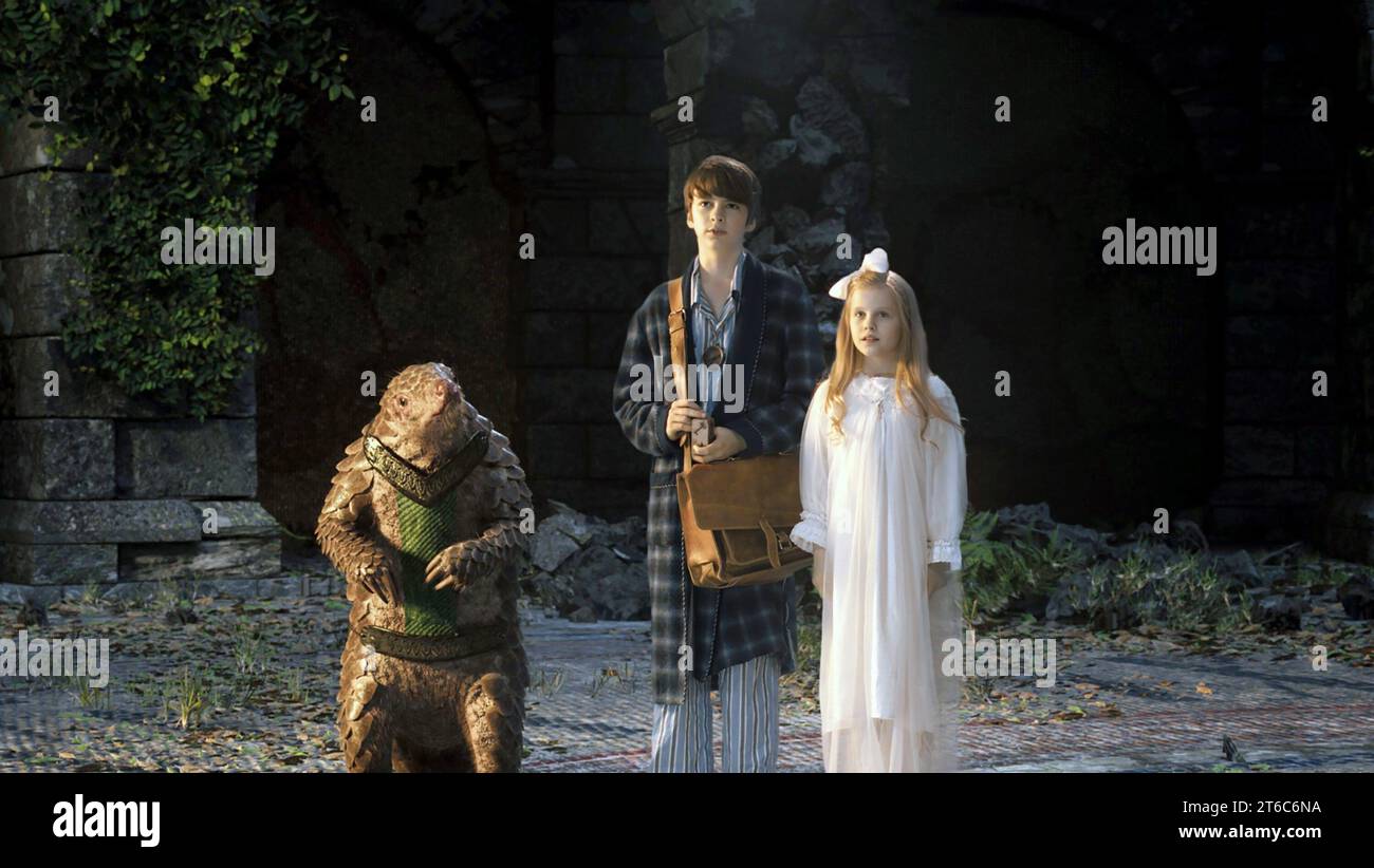 THE SECRET KINGDOM, from left: Pling (voice: Darius Williams), Sam ...