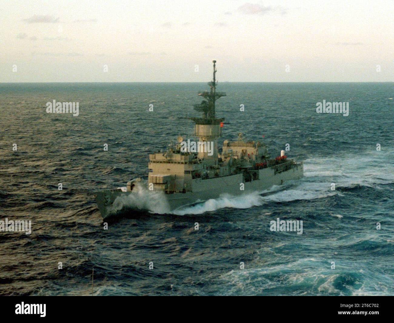 USS Barbey (FF-1088) in rough seas 1990 Stock Photo - Alamy