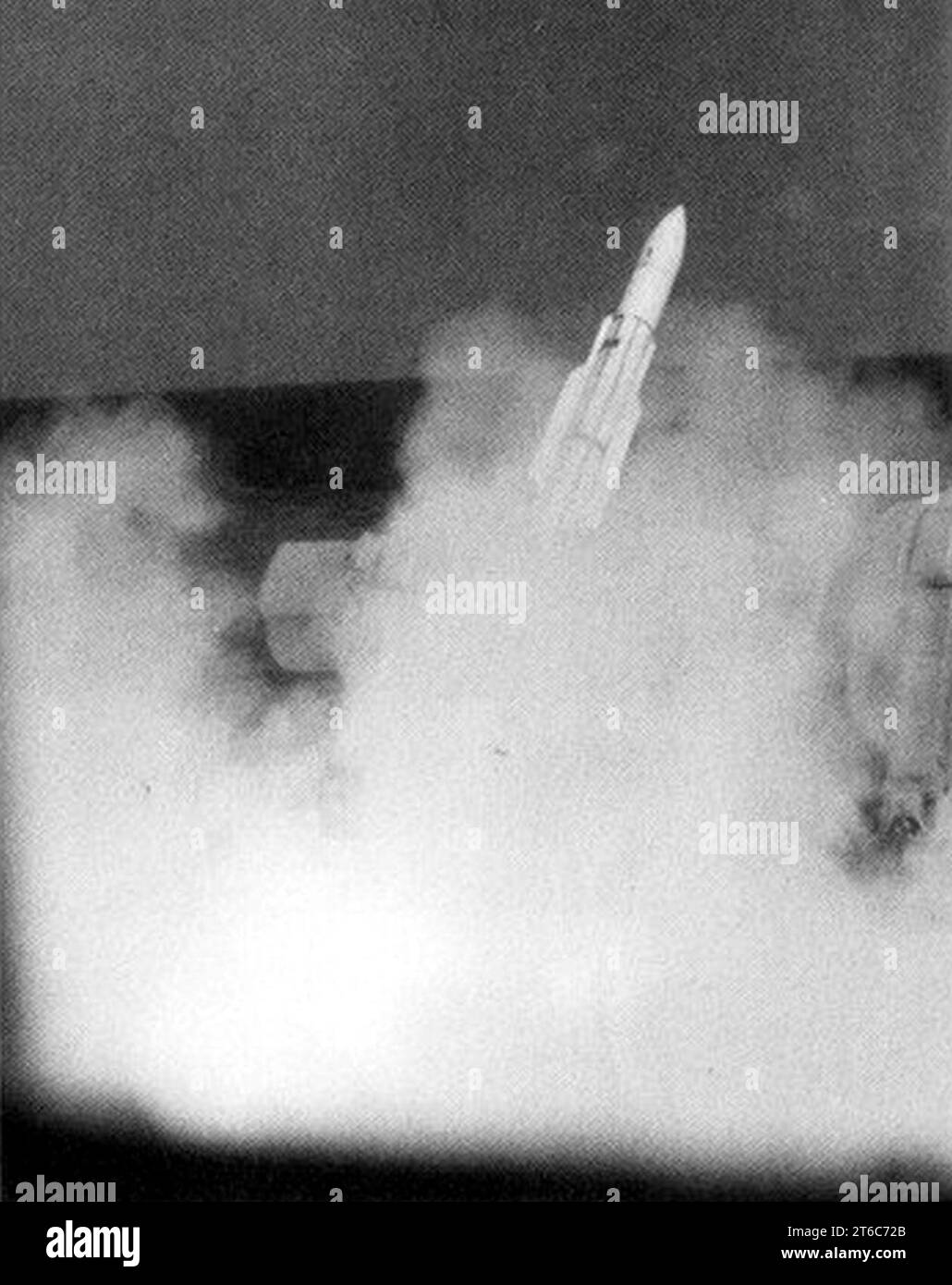 USS Barney (DDG-6) launching a surface-to-air missile in 1976 Stock ...