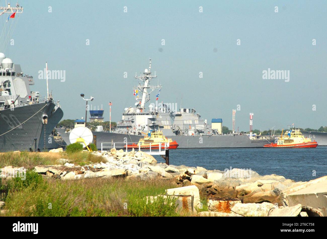 USS Barry 100603 Stock Photo - Alamy