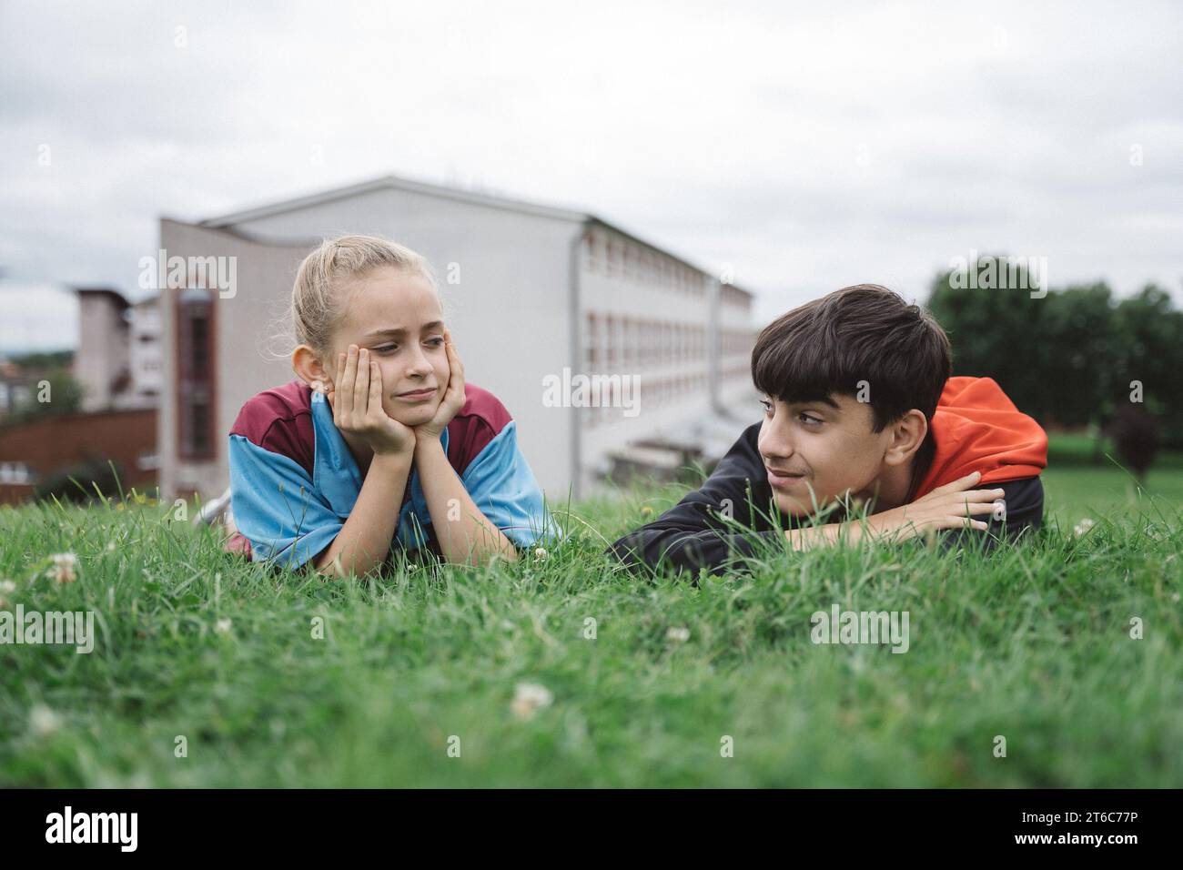 SCRAPPER, from left: Lola Campbell, Alin Uzun, 2023. © Kino Lorber ...