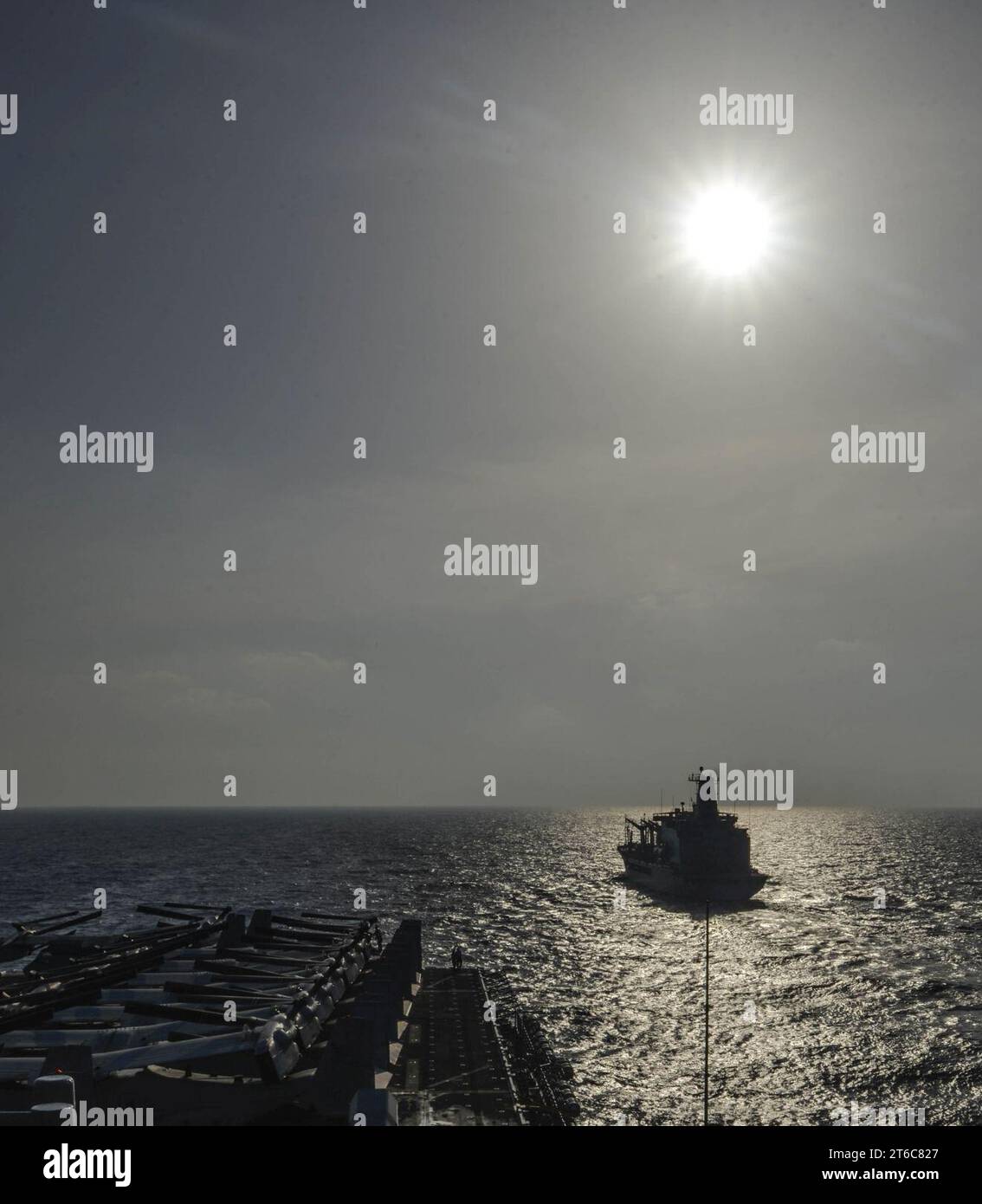 USS BATAAN (LHD 5) 140424 Stock Photo - Alamy