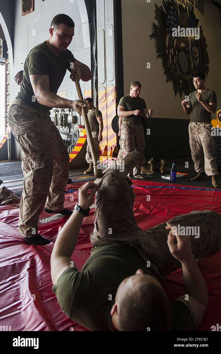 USS Bataan (LHD) 140507 Stock Photo - Alamy