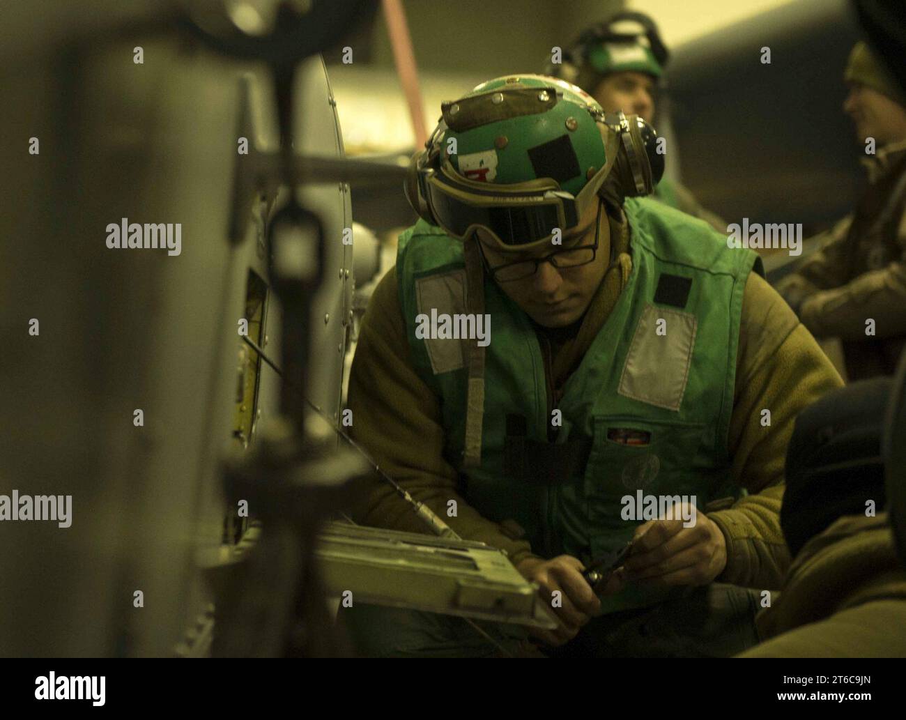 USS Bataan 140211 Stock Photo - Alamy