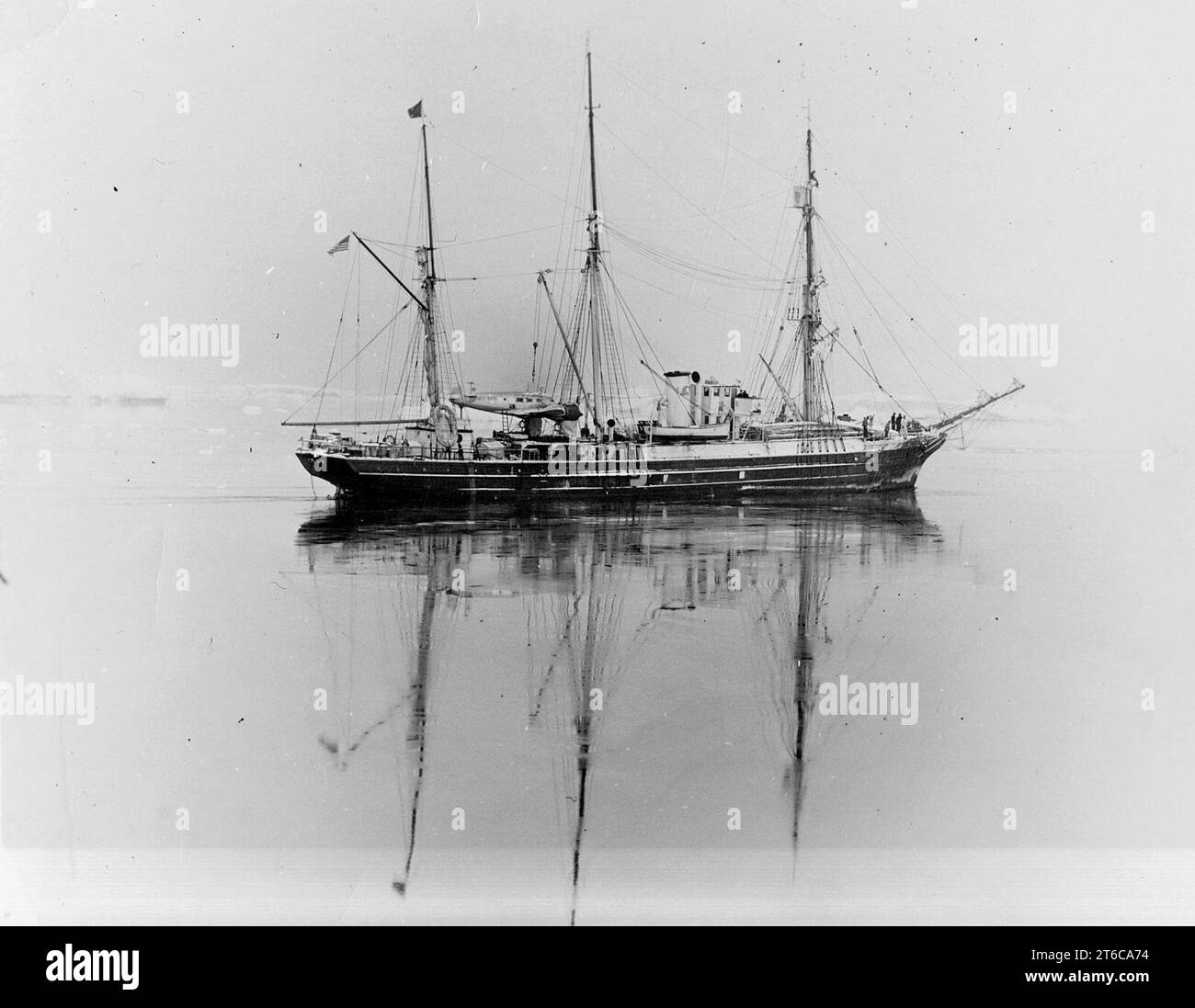 USS Bear (AG-29) Antarctica c1939 Stock Photo - Alamy