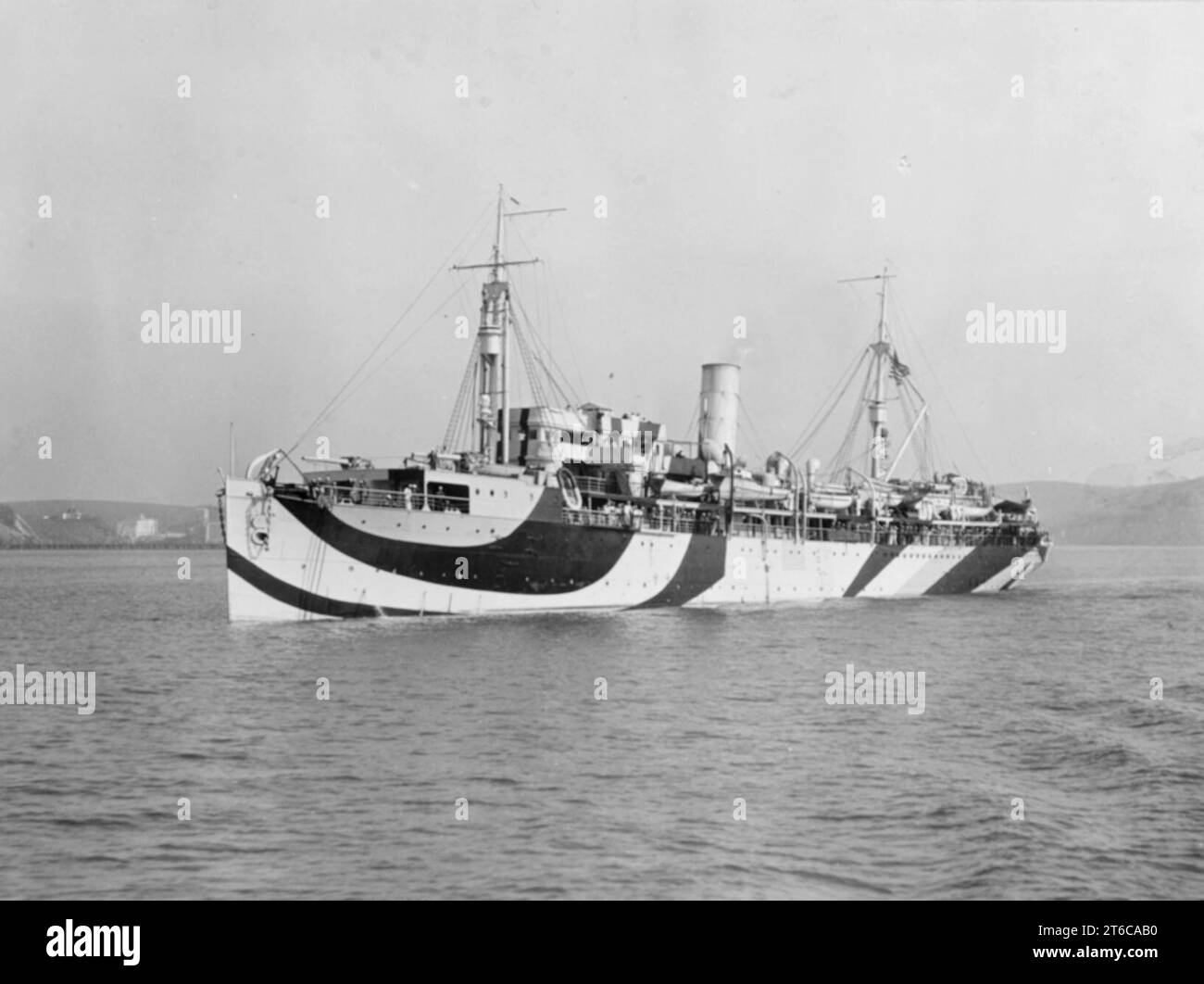 USS Beaver (AS-5) underway off the Mare Island Naval Shipyard ...