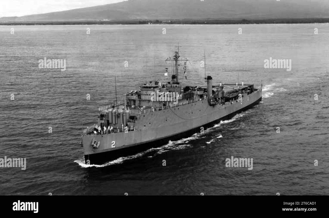 USS Belle Grove (LSD-2) underway, circa in the 1960s Stock Photo - Alamy