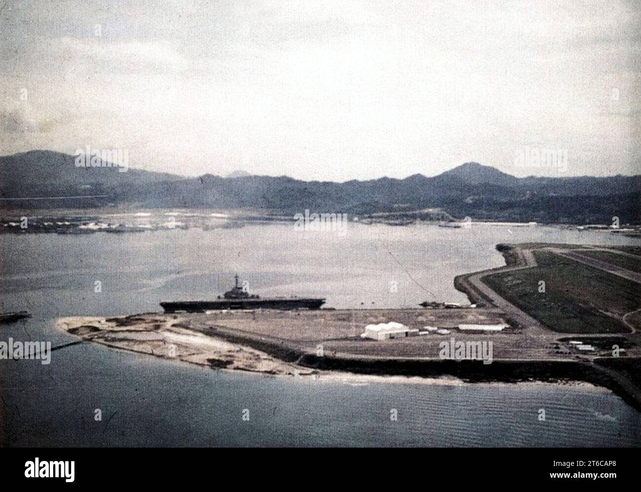 USS Bennington (CVS-20) at Subic Bay in 1968 Stock Photo - Alamy