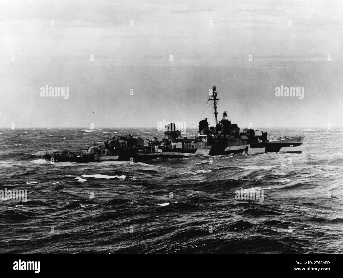USS Bennion (DD-662) underway on 13 January 1945 Stock Photo - Alamy