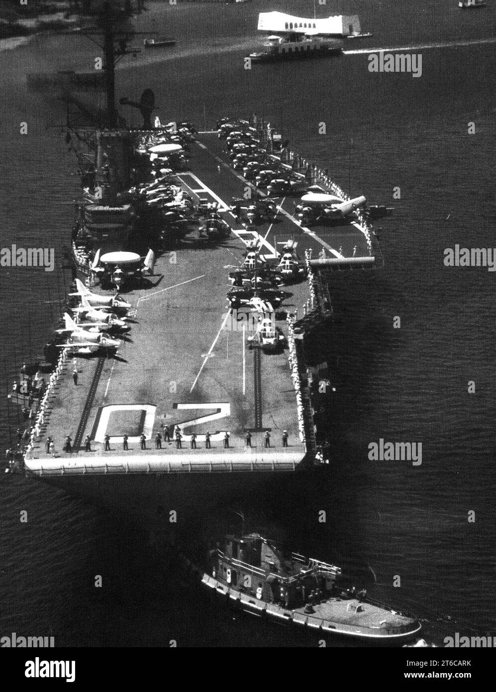 USS Bennington (CVS-20) at Pearl Harbor, Hawaii, in May 1968 Stock ...