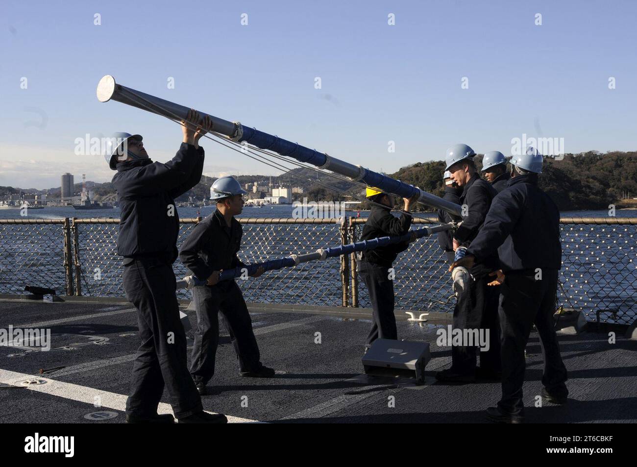 Anchor uss arizona hi-res stock photography and images - Alamy