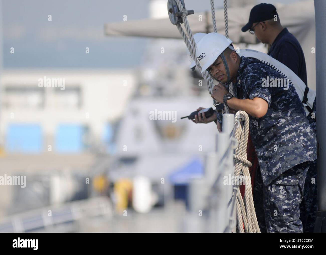 USS Blue Ridge operations 130608 Stock Photo - Alamy