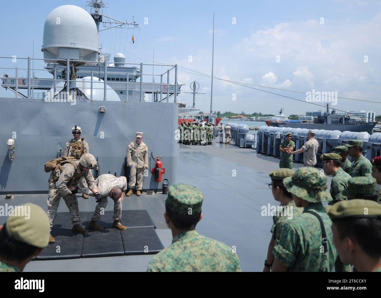 USS Blue Ridge in Singapore 150505 Stock Photo - Alamy