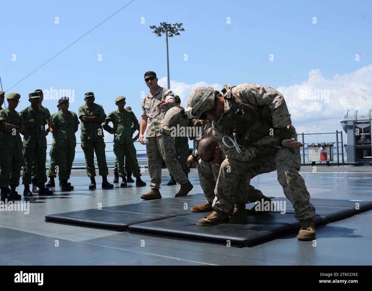USS Blue Ridge in Singapore 150505 Stock Photo - Alamy