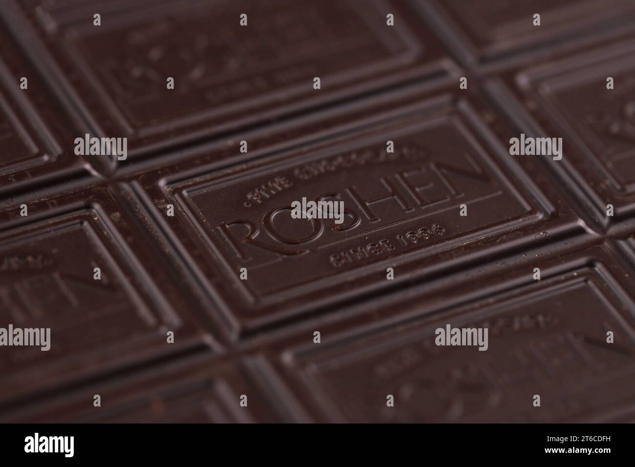 Ros hen chocolate hi-res stock photography and images - Alamy