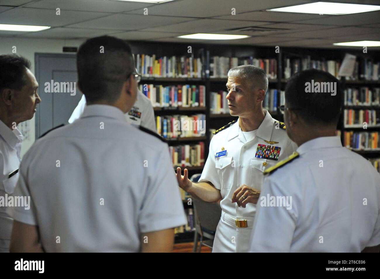 USS Blue Ridge operations in Singapore 160319 Stock Photo - Alamy