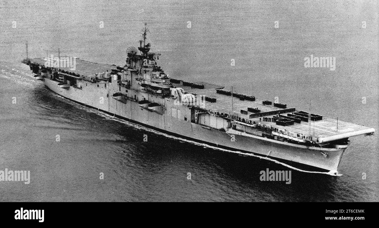 USS Bon Homme Richard (CV-31) after recommissioning in 1951 Stock Photo ...
