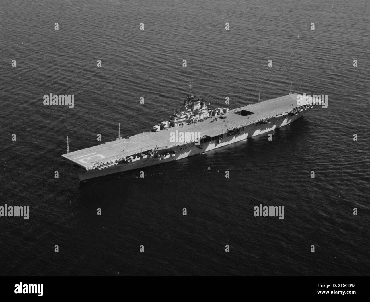 Uss bon homme richard cv 31 hi-res stock photography and images - Alamy