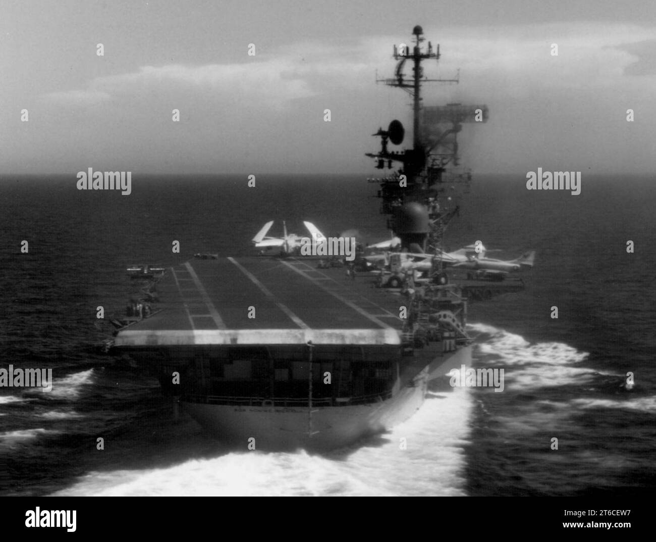 USS Bon Homme Richard (CVA-31) stern view 1969 Stock Photo - Alamy