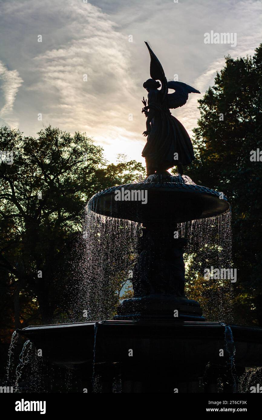 Angel of the Waters statue, Bethesda Fountain, Central Park, Manhattan ...