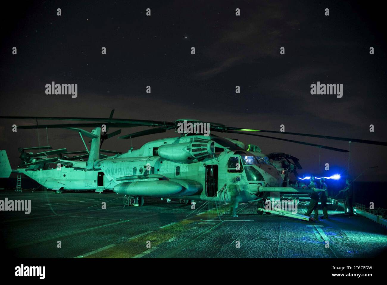 USS Bonhomme Richard (LHD-6) CH-53E night maintenance 160921 Stock ...