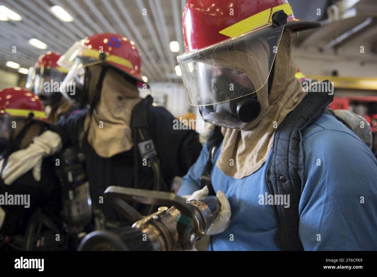 USS Bonhomme Richard Air Department Conducts Firefighting Training 170127 Stock Photo - Alamy
