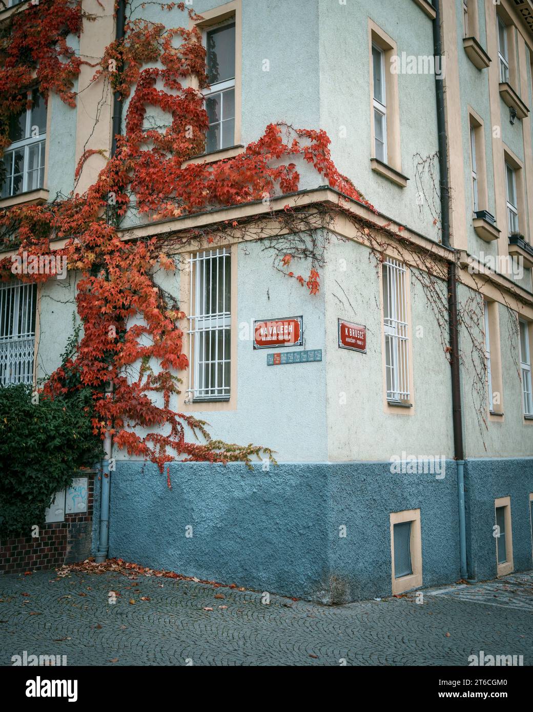 Autumn colors in Hradčany, Prague, Czechia Stock Photo - Alamy