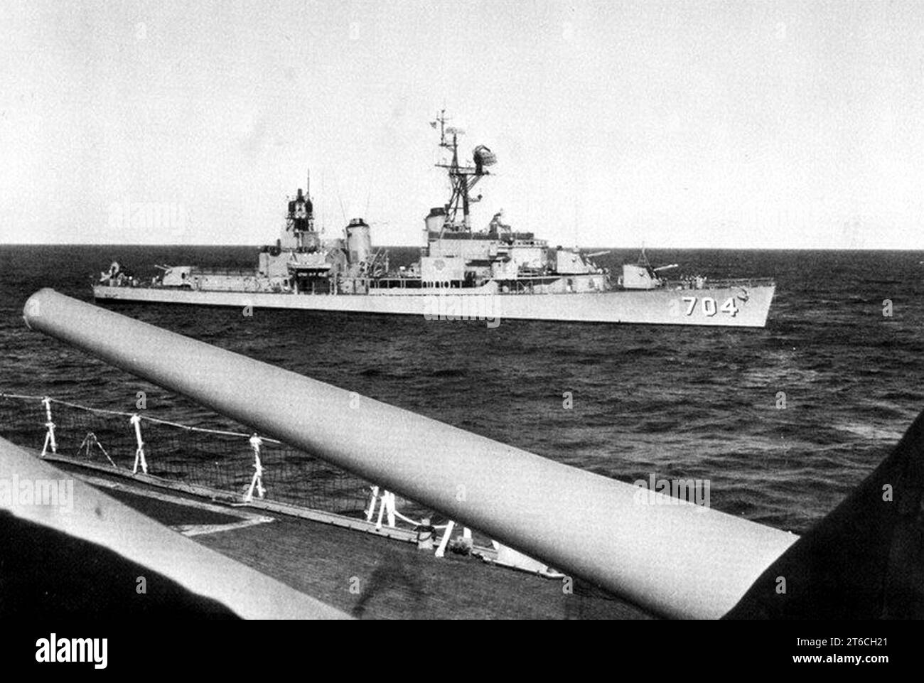 Uss borie dd 704 hi-res stock photography and images - Alamy