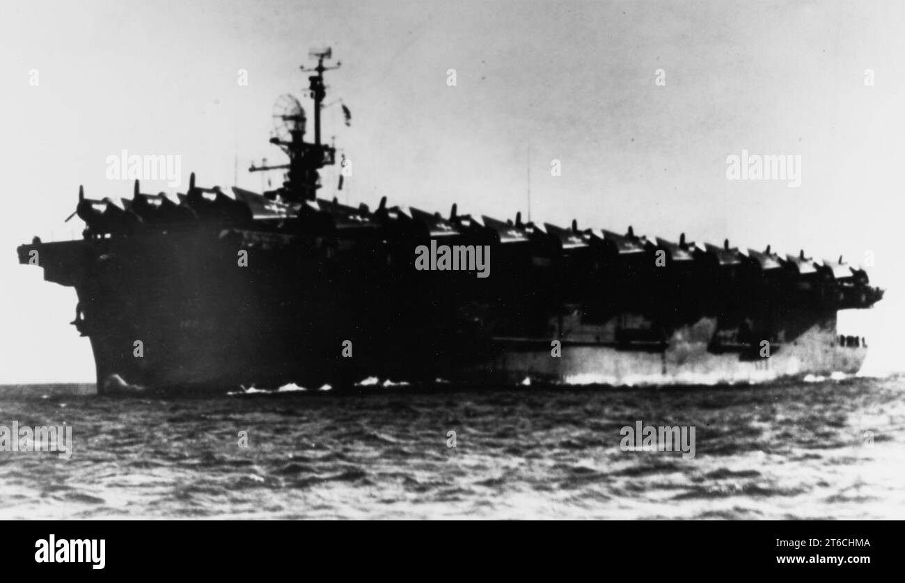 USS Bougainville (CVE-100) at sea, circa 1945 Stock Photo - Alamy