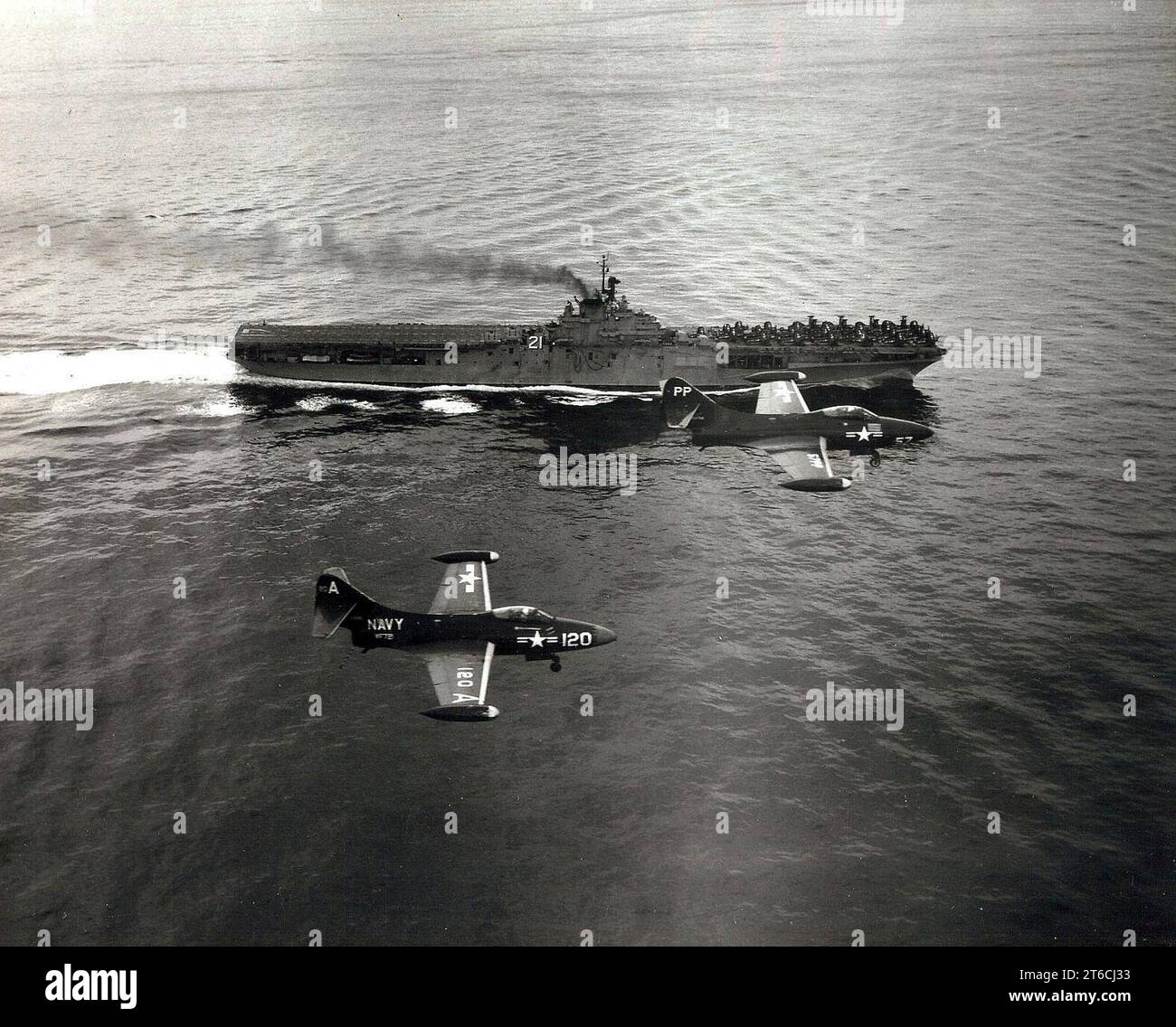USS Boxer (CV-21) underway off Korea on 6 August 1951 (NNAM.2011.003 ...