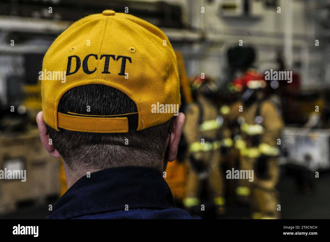 USS BOXER (LHD 4) 131221 Stock Photo - Alamy