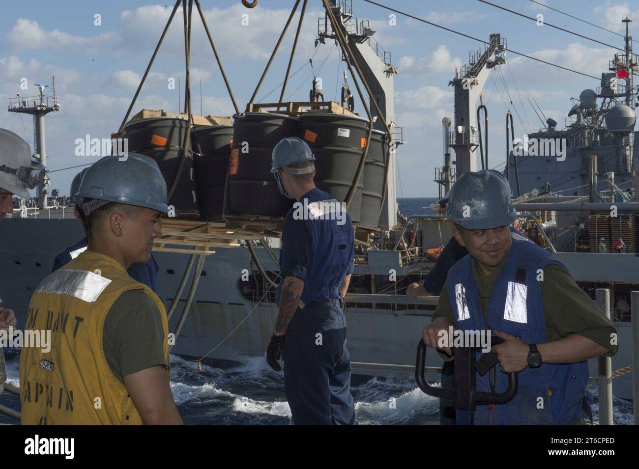 USS BOXER (LHD 4) 140207 Stock Photo - Alamy